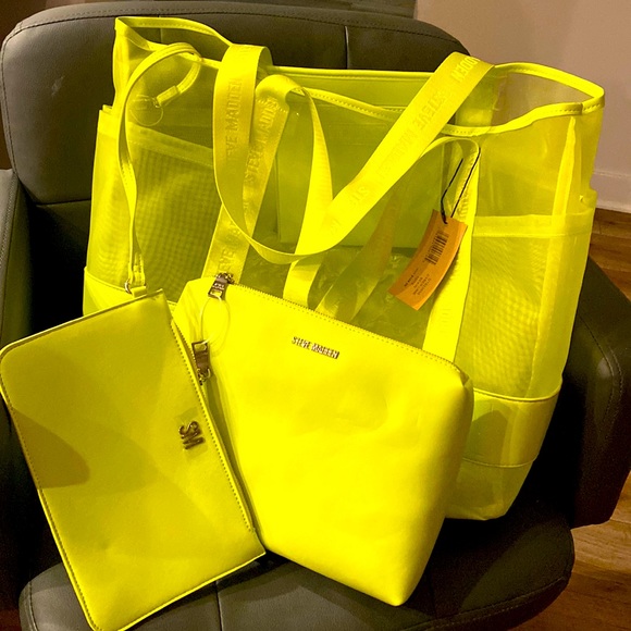 NWT Steve good Madden Zip Around Wallet